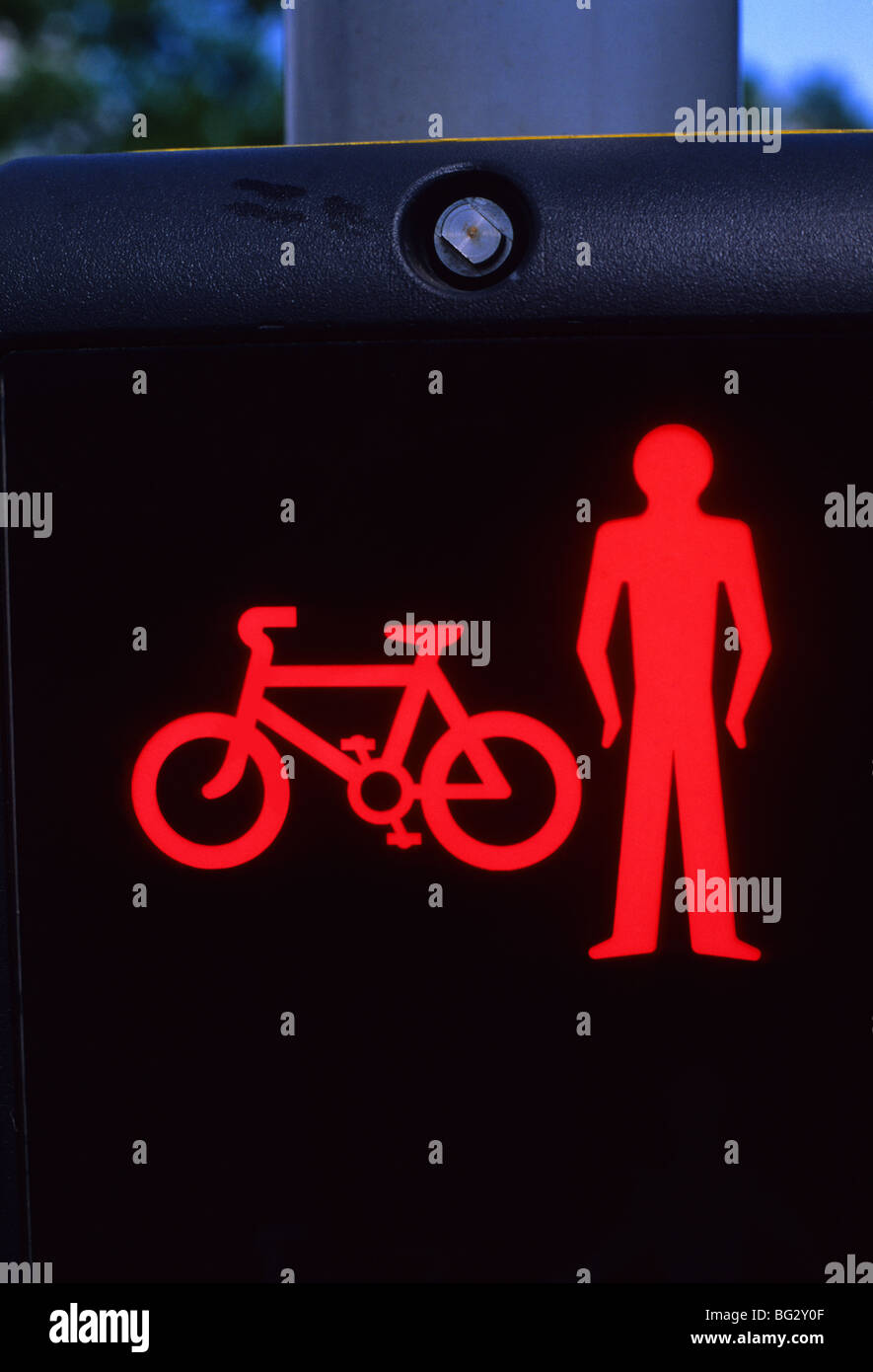 Pedestrian walking symbols symbol hi-res stock photography and images ...