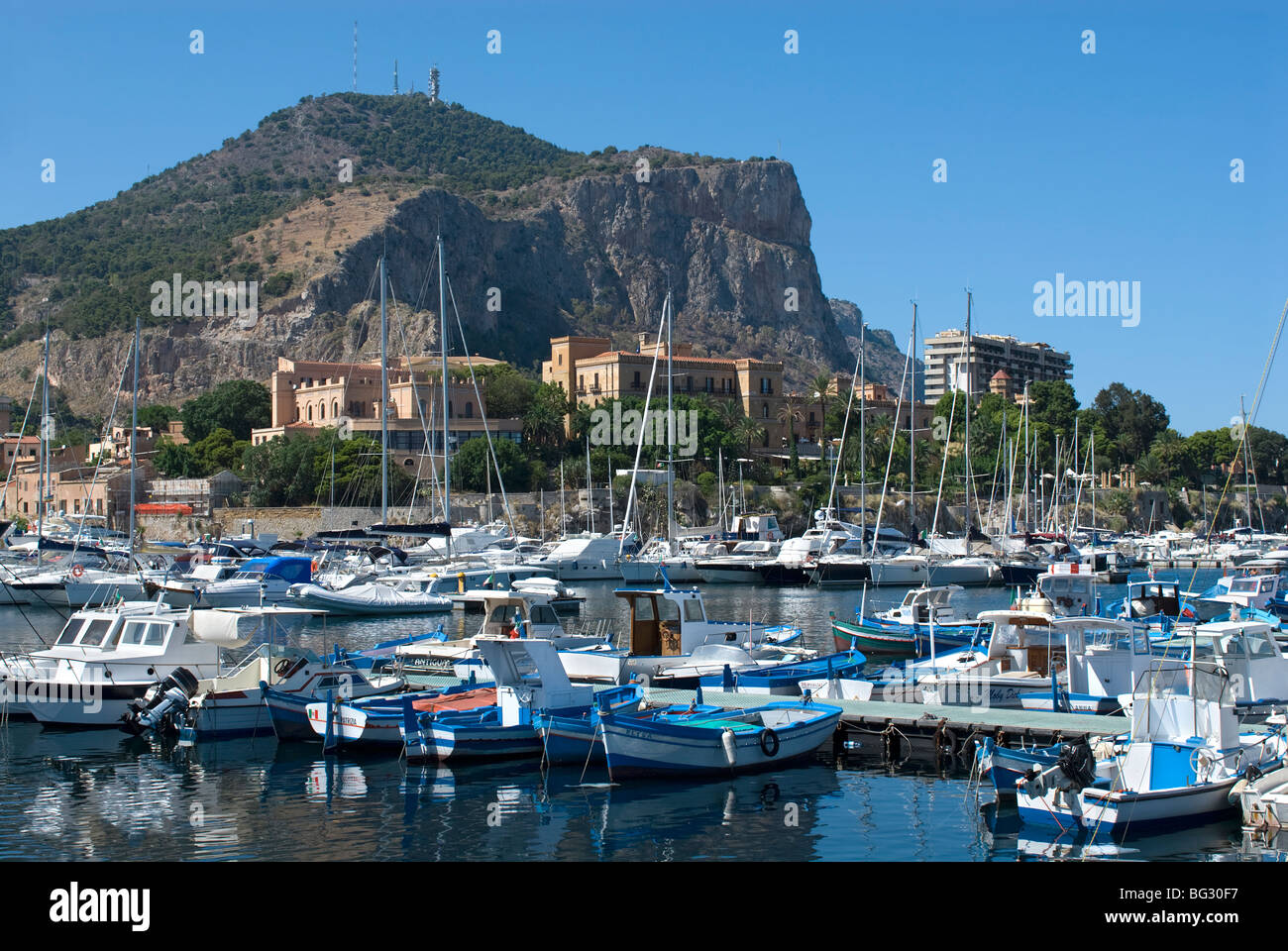 Palermo sicily marina italy harbour fishing boats sicilia italia hi-res ...
