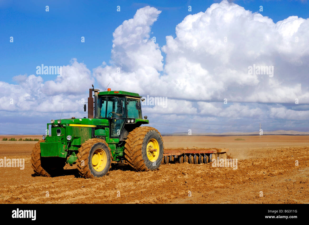 Machine in agriculture field hi-res stock photography and images - Alamy
