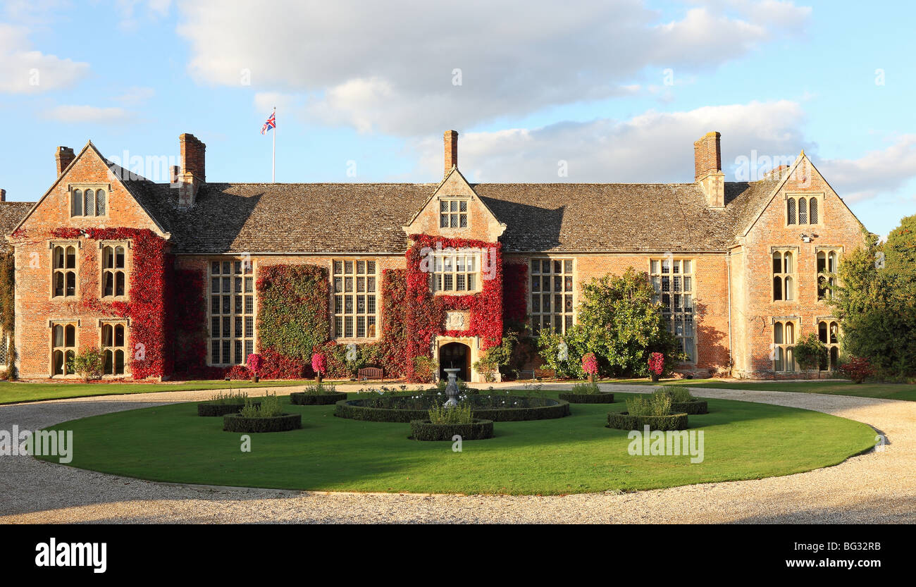 Tudor berkshire hi-res stock photography and images - Alamy