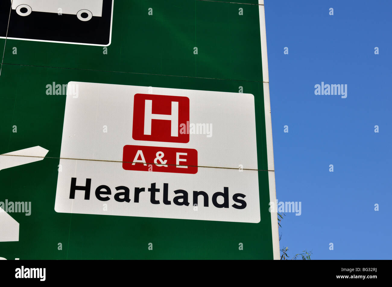 Heartlands hospital on road sign hi-res stock photography and images ...