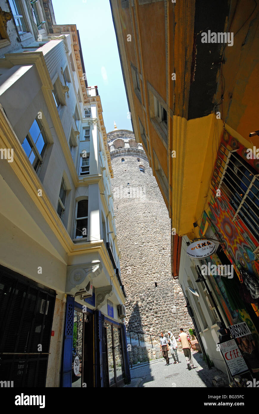 Turkey looking up hi-res stock photography and images - Alamy