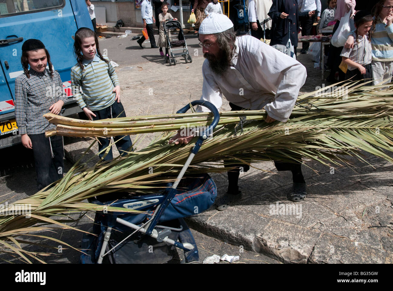 Feast of booths hi-res stock photography and images - Alamy