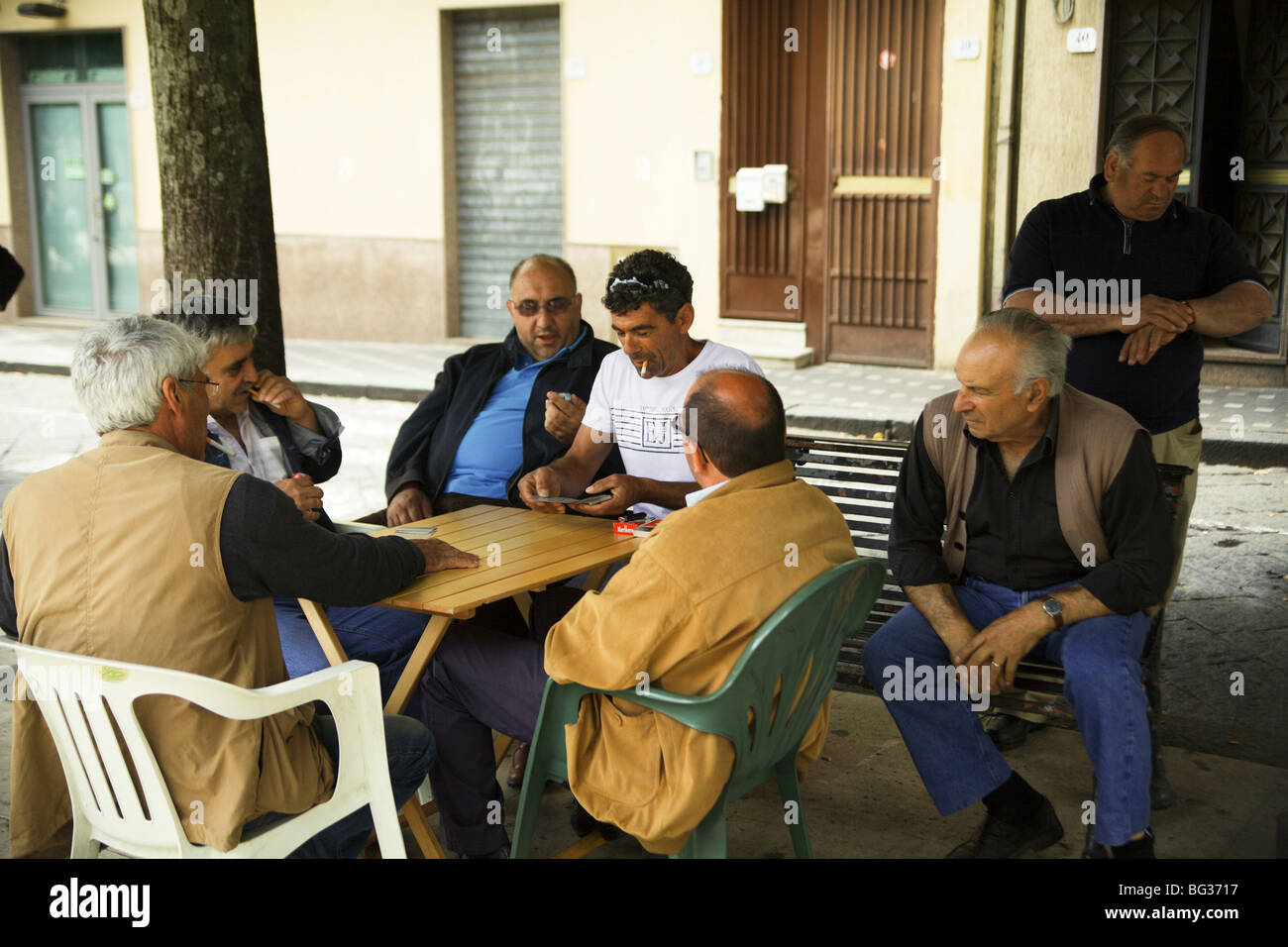Sicilian men hi-res stock photography and images - Alamy