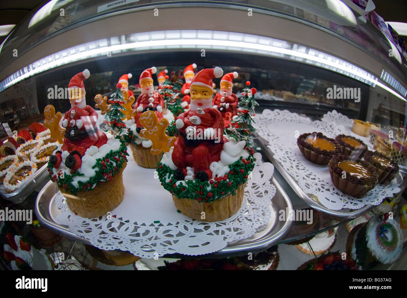 Fat santa hi-res stock photography and images - Alamy