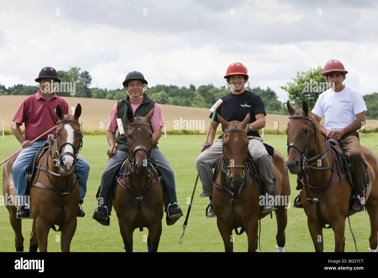 Polo pitch hi-res stock photography and images - Alamy