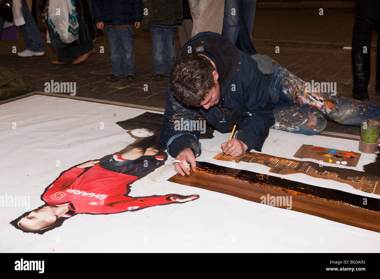 Large scale pavement art hi-res stock photography and images - Alamy