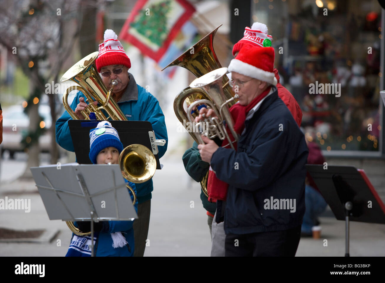 Celebrating local musicians hi-res stock photography and images - Alamy