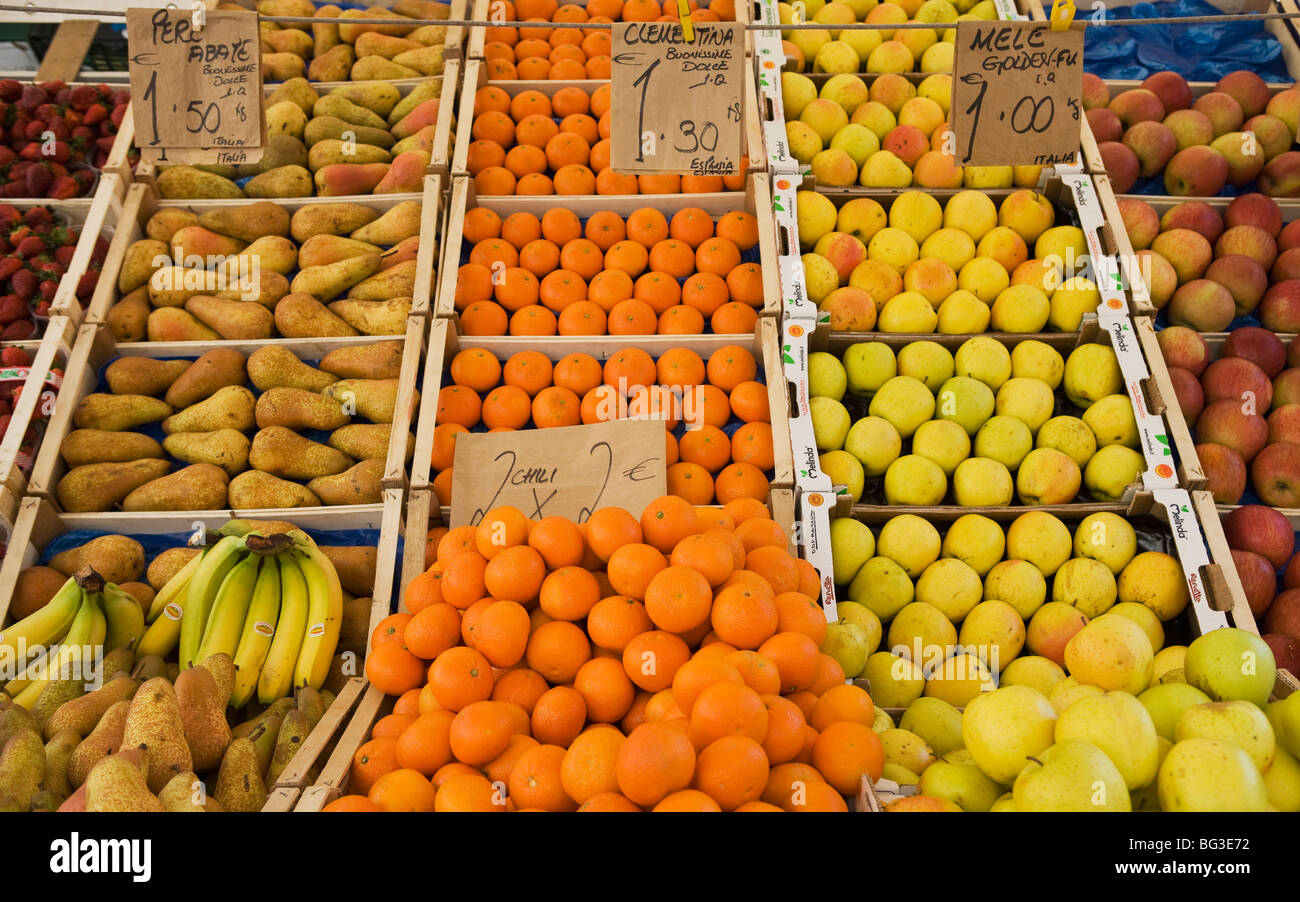 Fruit europe hi-res stock photography and images - Alamy