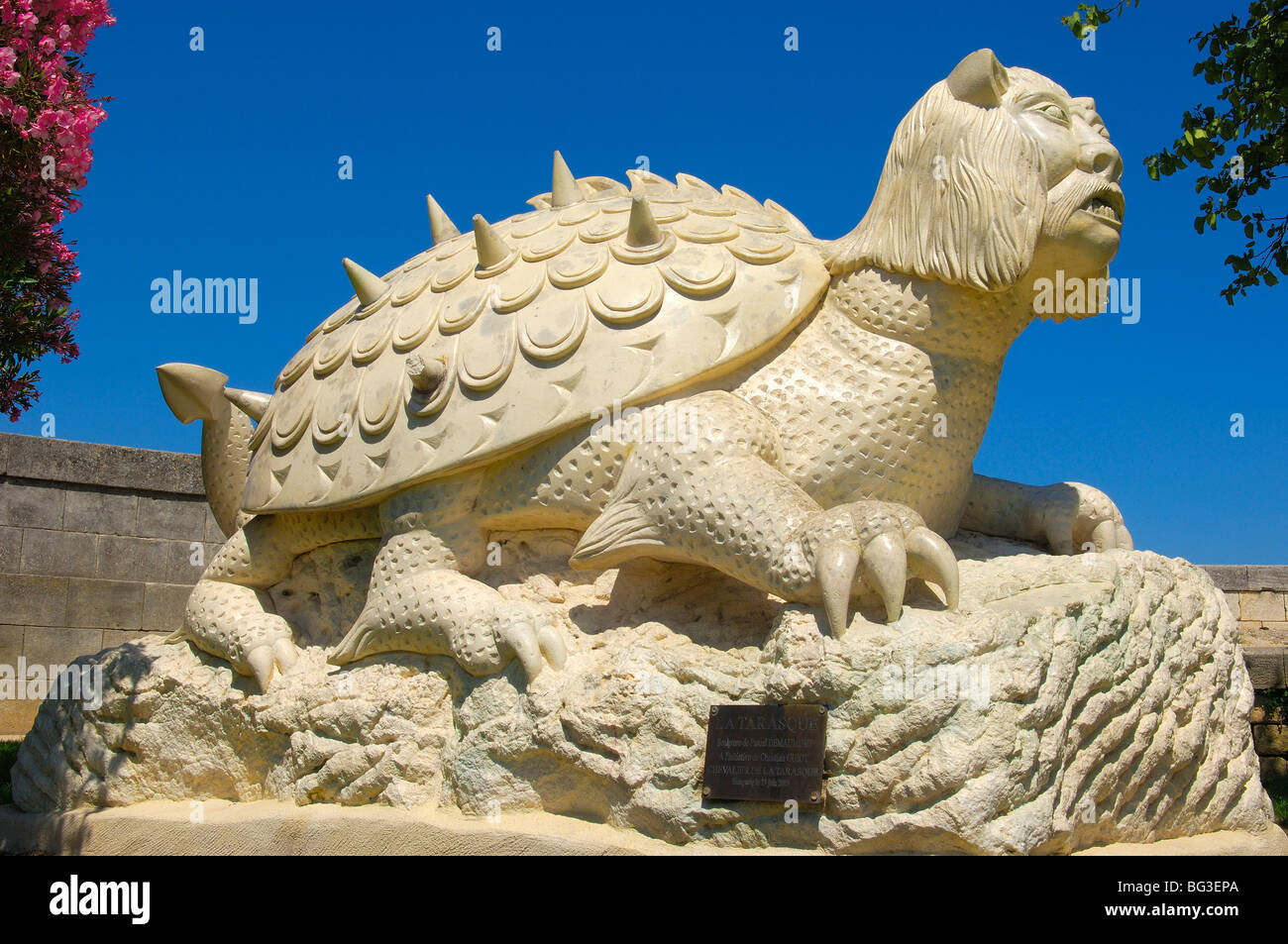 Tarasque tarascon hi-res stock photography and images - Alamy