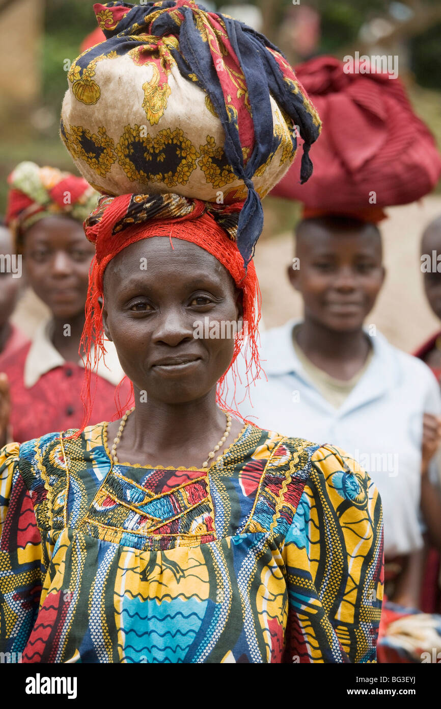 Africa burundi women hi-res stock photography and images - Alamy