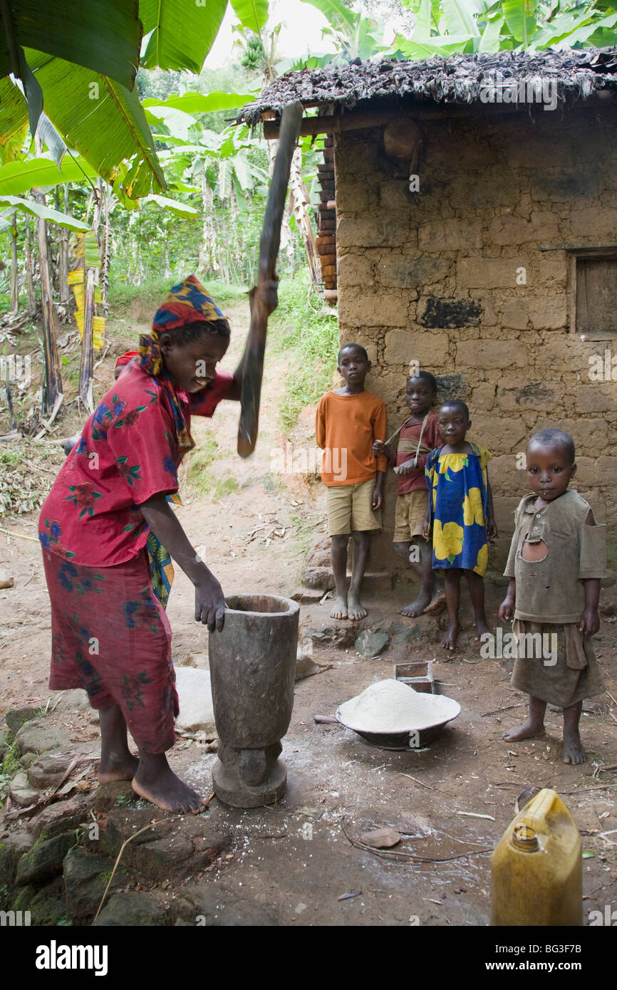 Africa burundi women hi-res stock photography and images - Alamy
