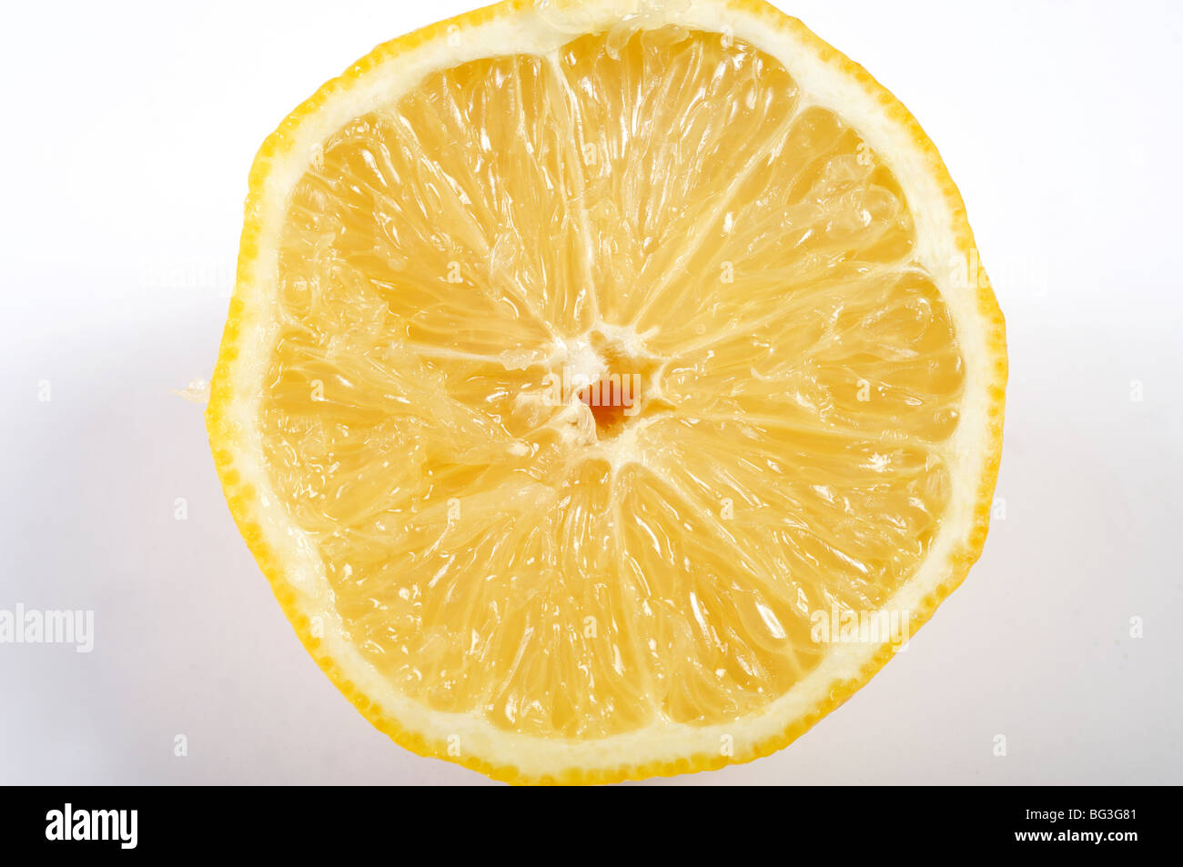 Lemon half cut hi-res stock photography and images - Alamy