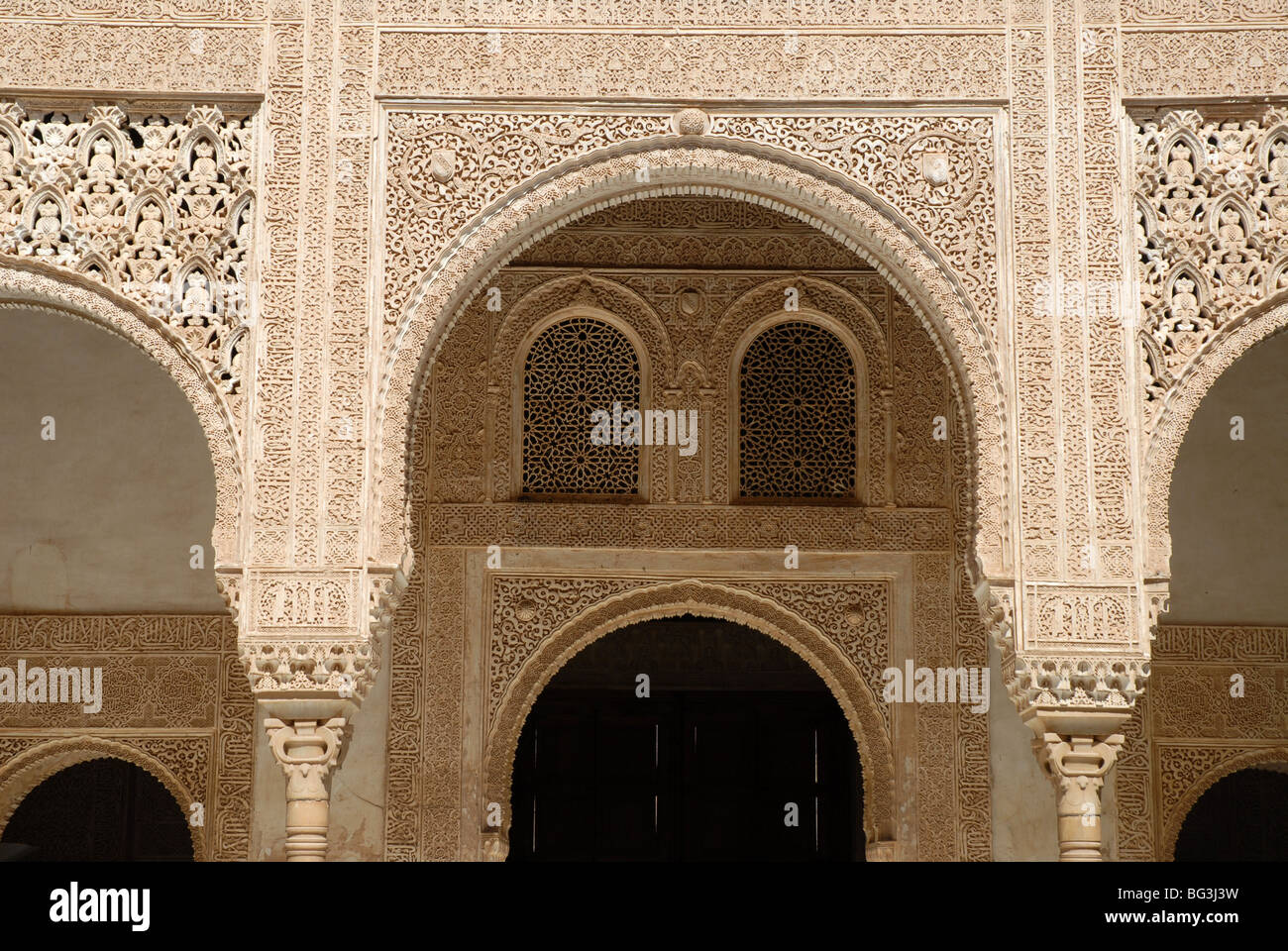 Courtyard of The Myrtles, Comares Palace, Palacios Nazaries, The Nazrid ...