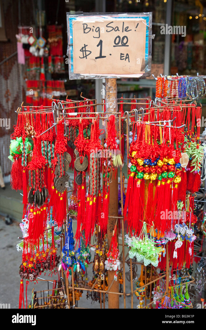 Chinese chinatown toronto canada hi-res stock photography and images ...