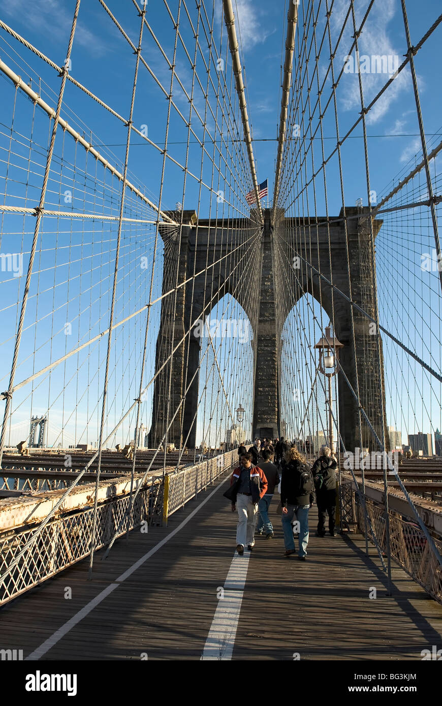 Horizontal nyc bridges hi-res stock photography and images - Alamy