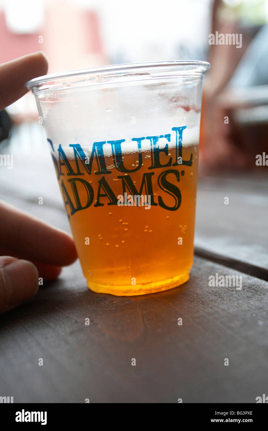 Samuel adams beer hi-res stock photography and images - Alamy