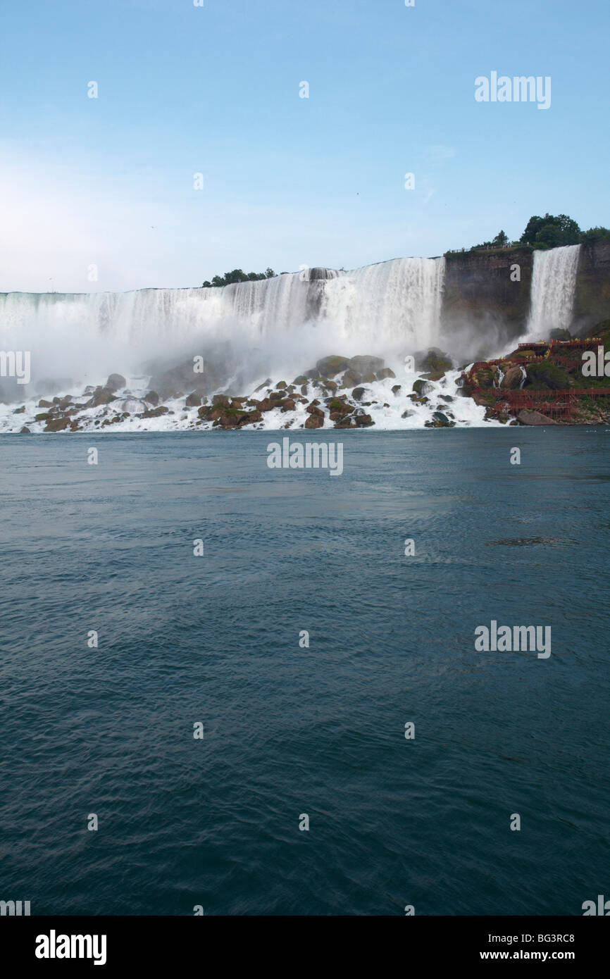 The American Falls at Niagara Falls (vertical Stock Photo - Alamy