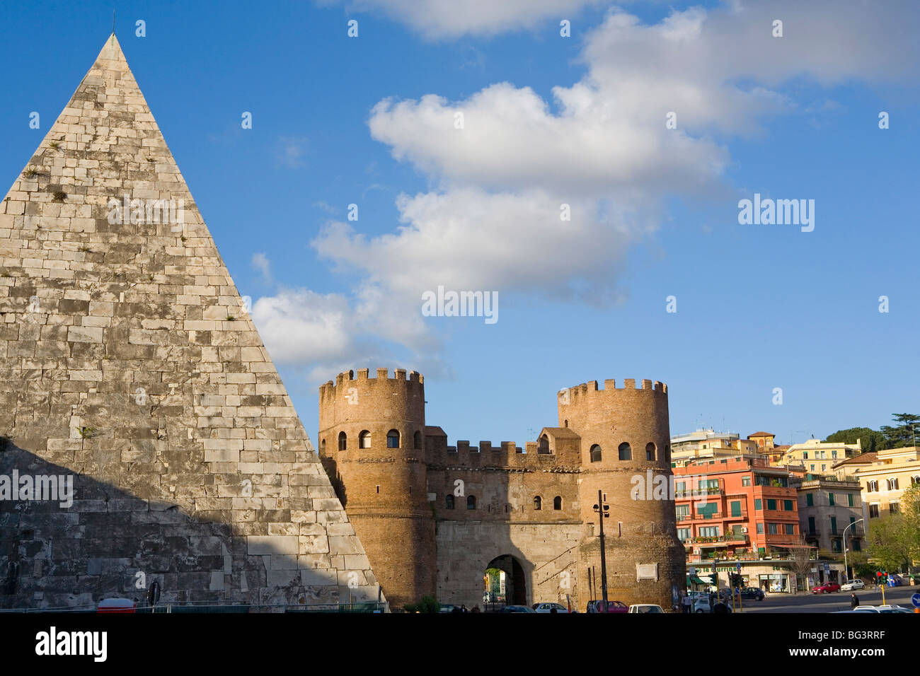 Pyramid gate hi-res stock photography and images - Alamy