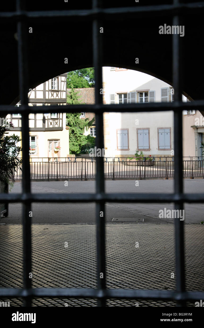 Colmar arch hi-res stock photography and images - Alamy