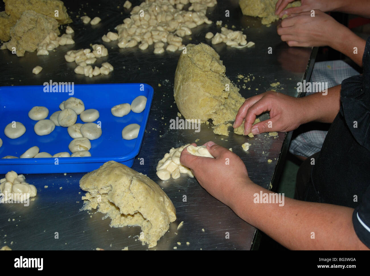Indonesian food processing Stock Photo - Alamy