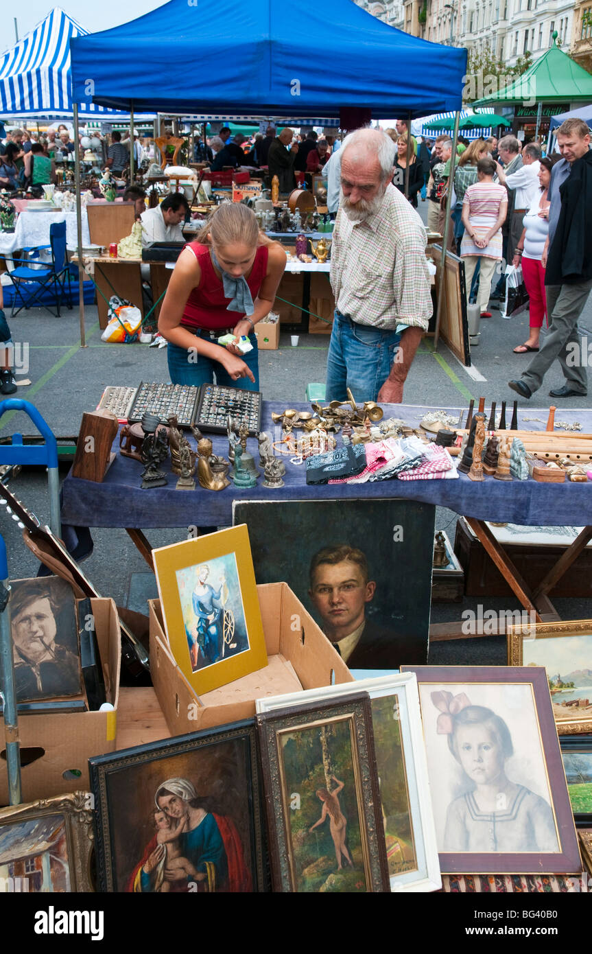 Naschmarkt hi-res stock photography and images - Alamy