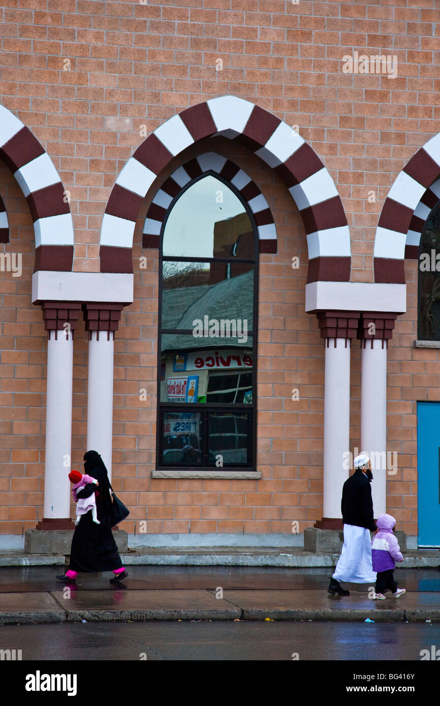 Canadian muslim family hi-res stock photography and images - Alamy