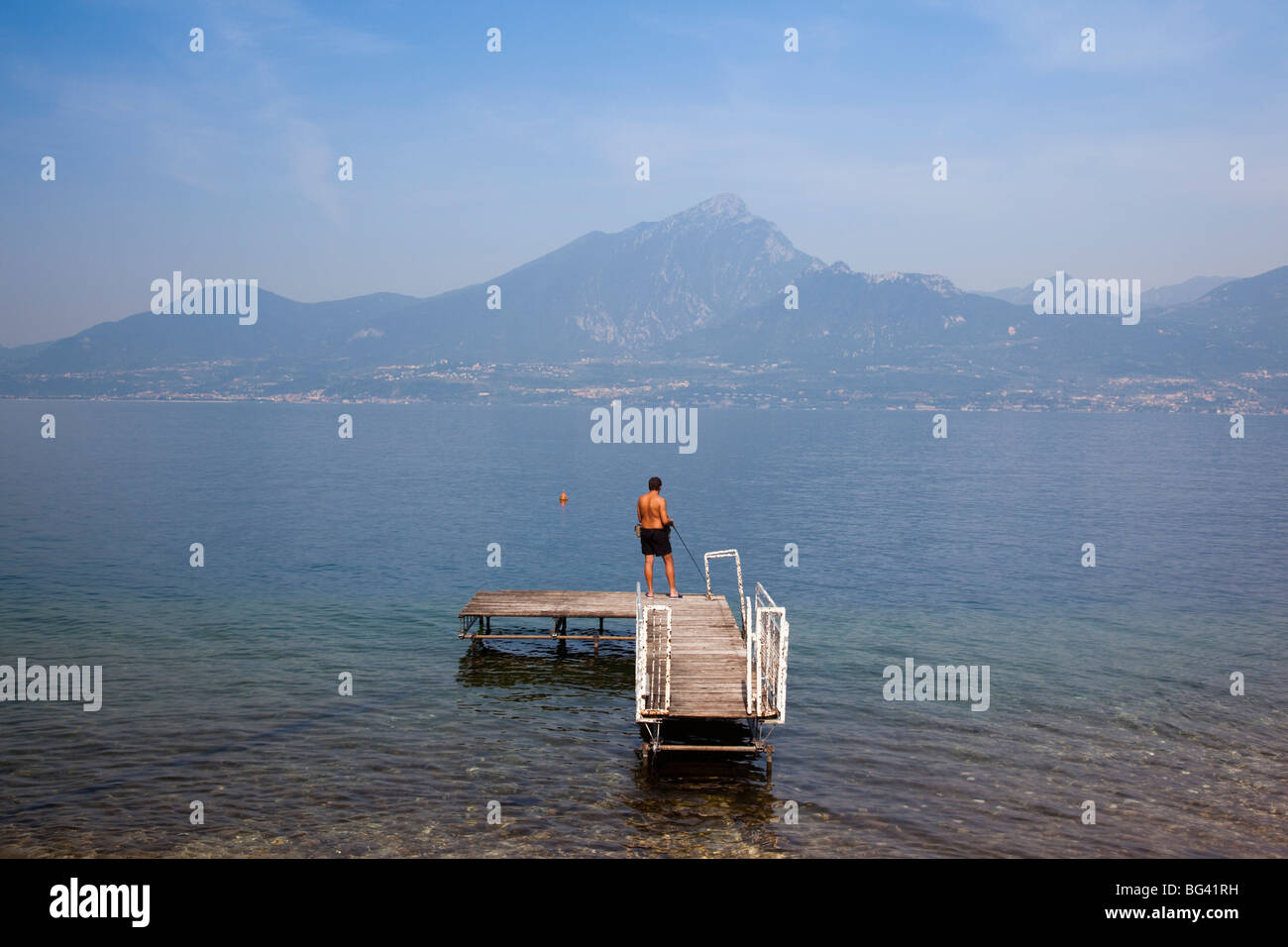 Italy, Veneto, Lake District, Lake Garda, Pai, beachgoers, Lake Garda ...
