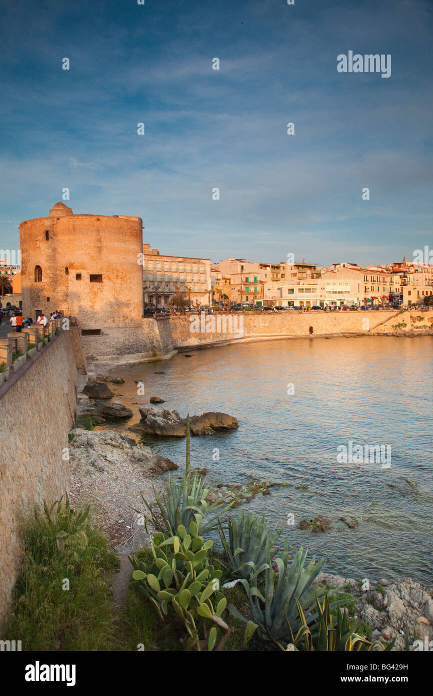 Italy, Sardinia, Western Sardinia, Alghero, city walls by Torre Sulis ...