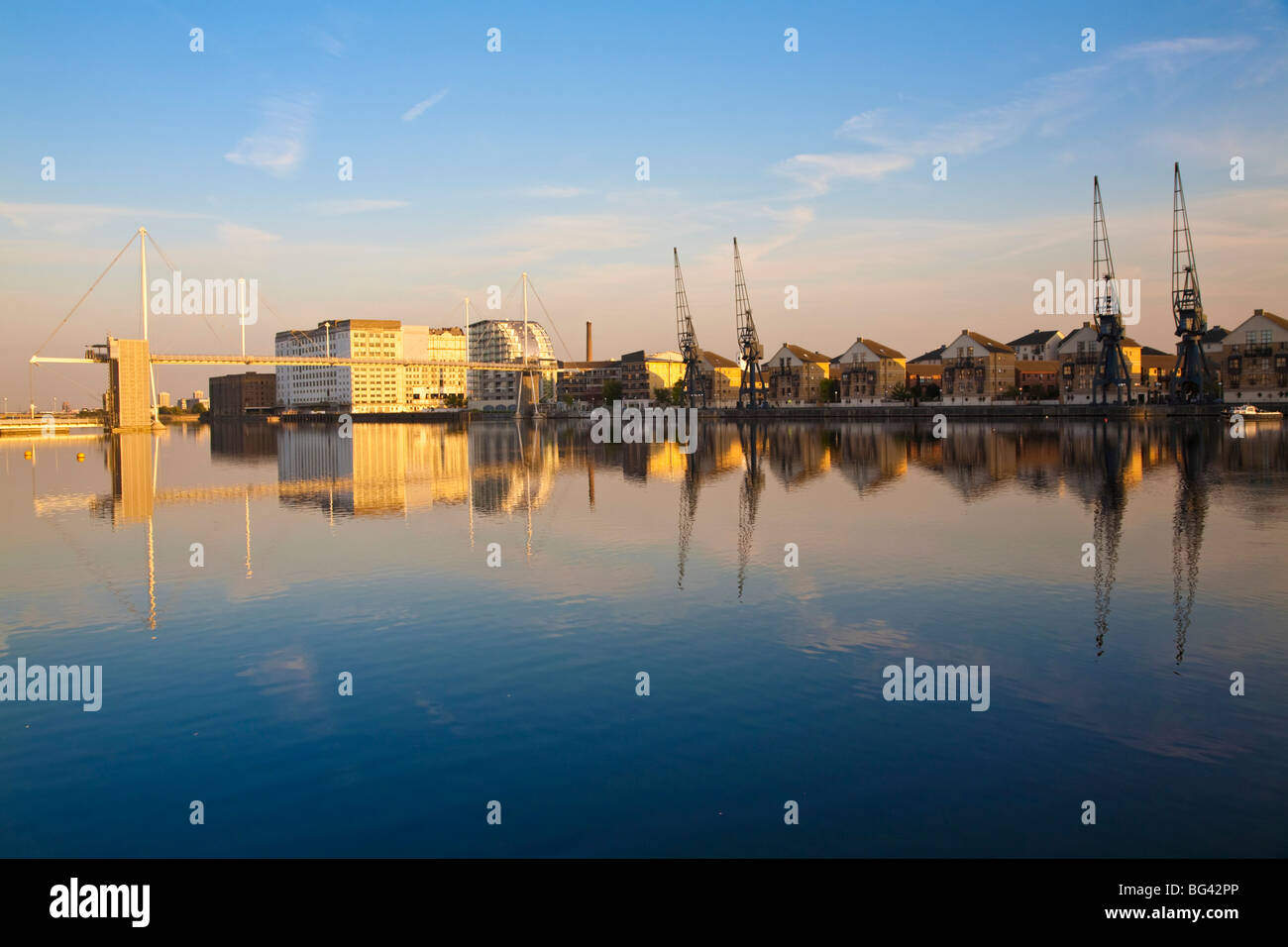 England, London, Royal Victoria Docks, Looking towards Royal Victoria ...