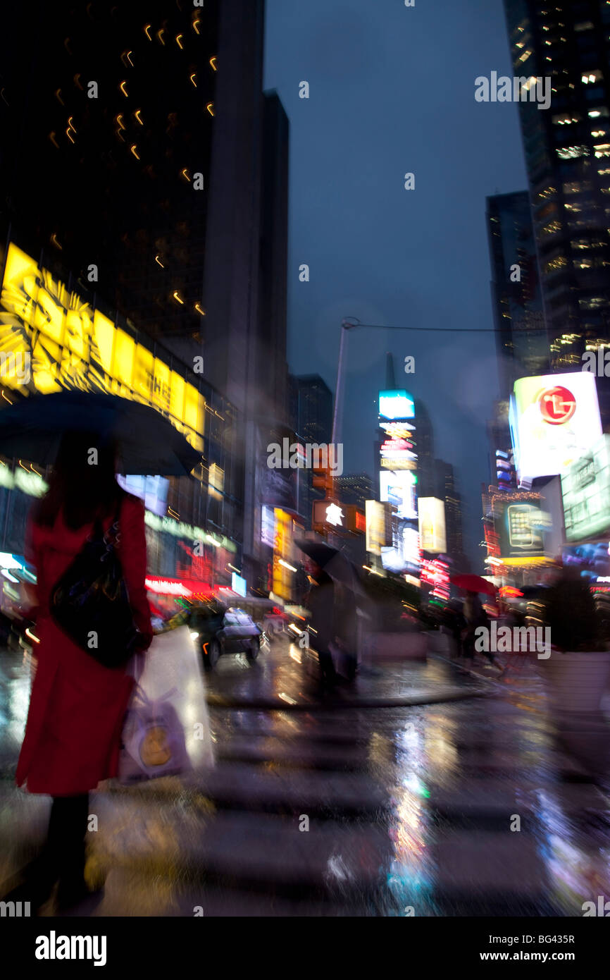 Times square rain night hi-res stock photography and images - Alamy