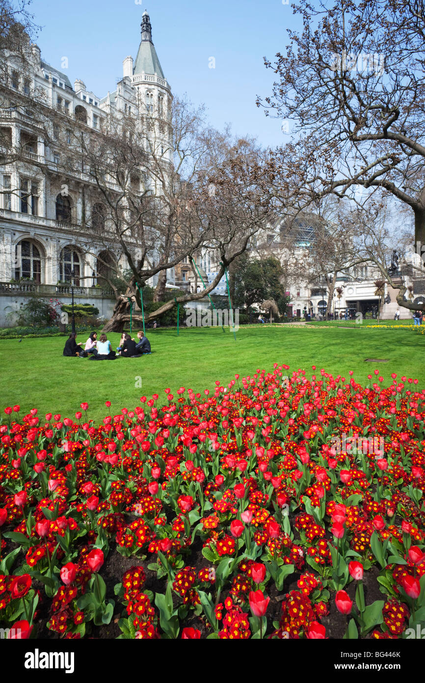 England, London, Victoria Embankment Gardens, Spring Flowers Stock ...