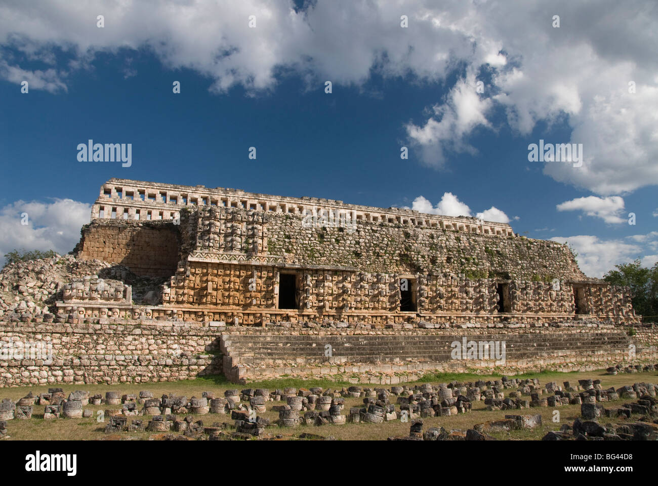 El Palacio de los Mascarones (Palace of Masks), Kabah, Yucatan, Mexico ...
