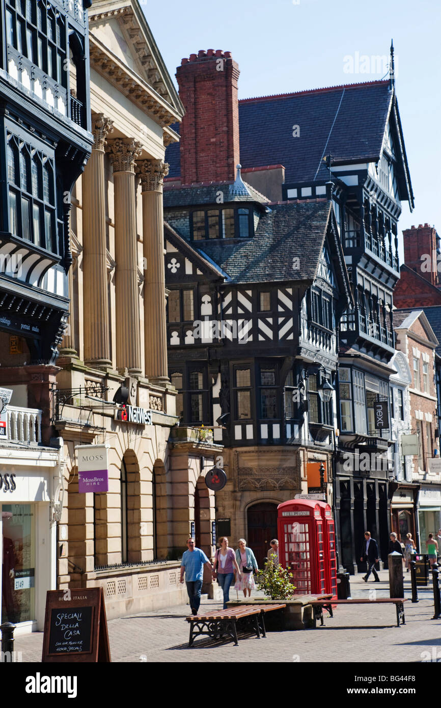 Tudor buildings hi-res stock photography and images - Alamy