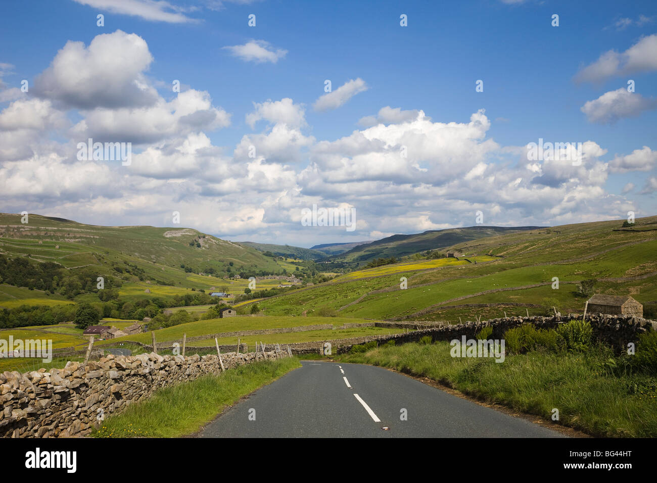 Empty roads in england hi-res stock photography and images - Alamy