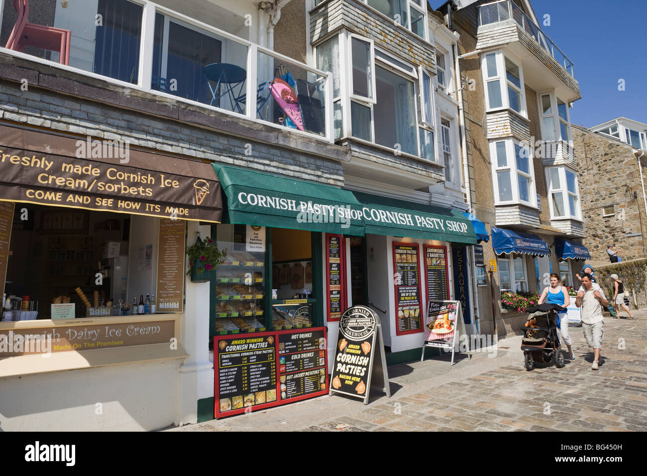 England, Cornwall, St Ives, Beachfront Shops Selling Cornish Ice Cream ...