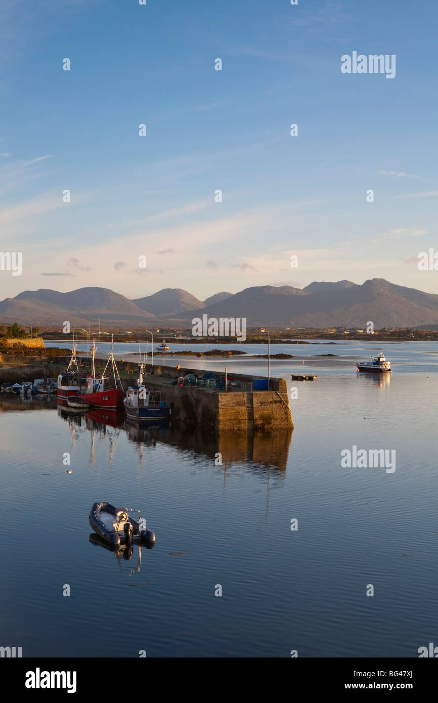 Roundstone Harbour, Connemara, Co. Galway, Ireland Stock Photo - Alamy