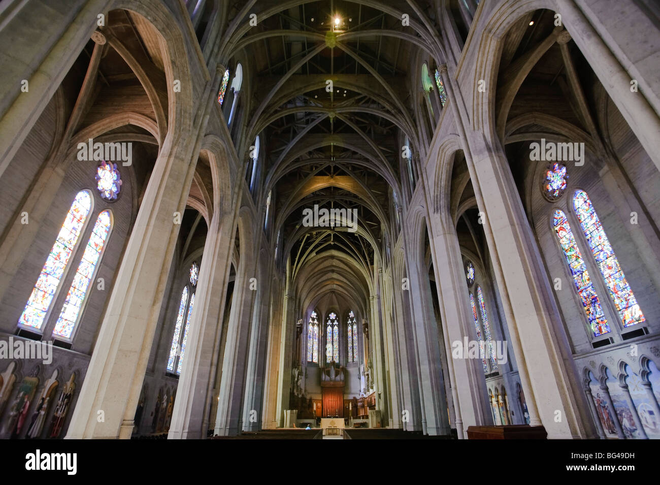 Grace cathedral san francisco interior hi-res stock photography and ...