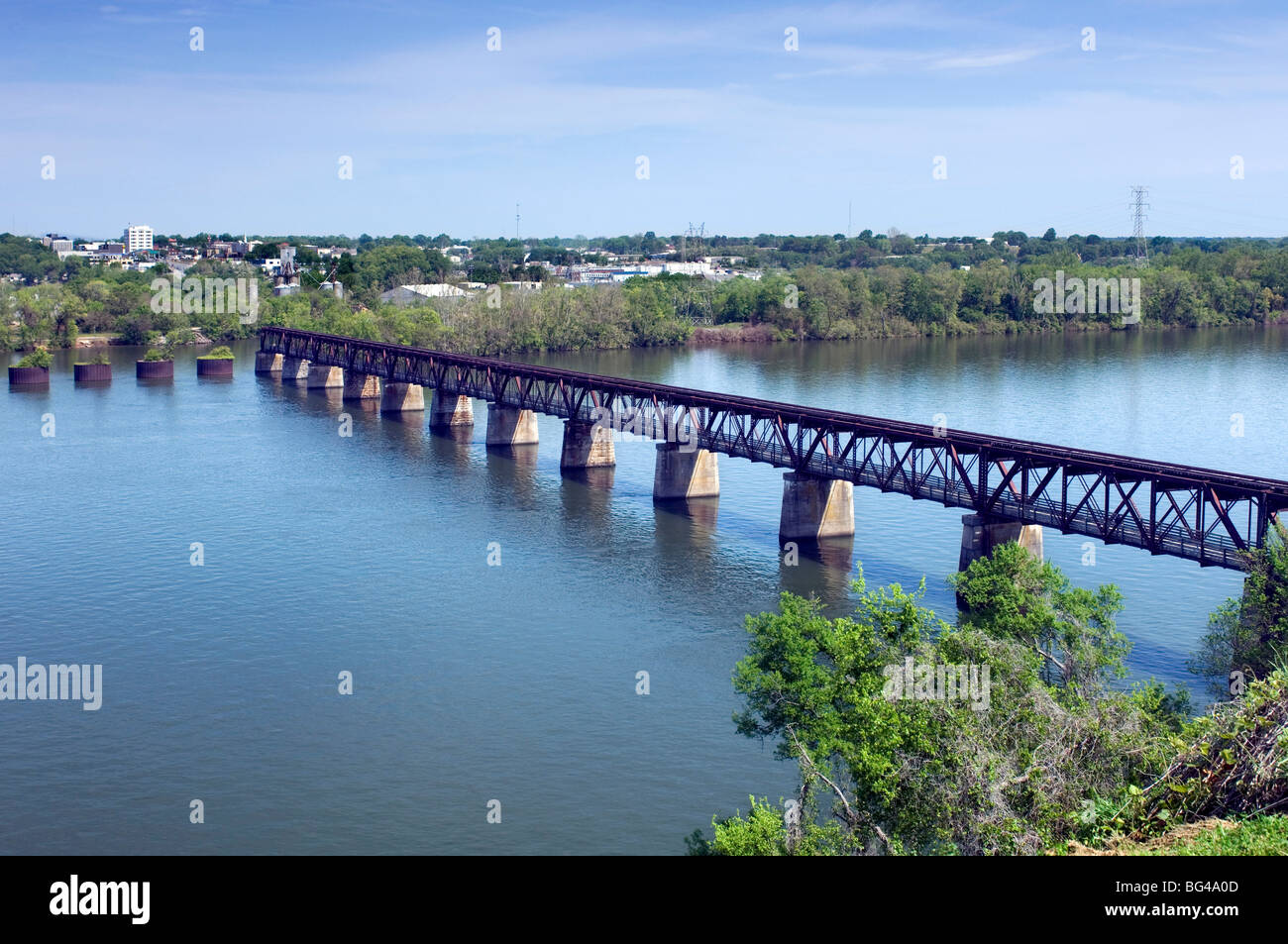 Old railroad bridge hi-res stock photography and images - Alamy