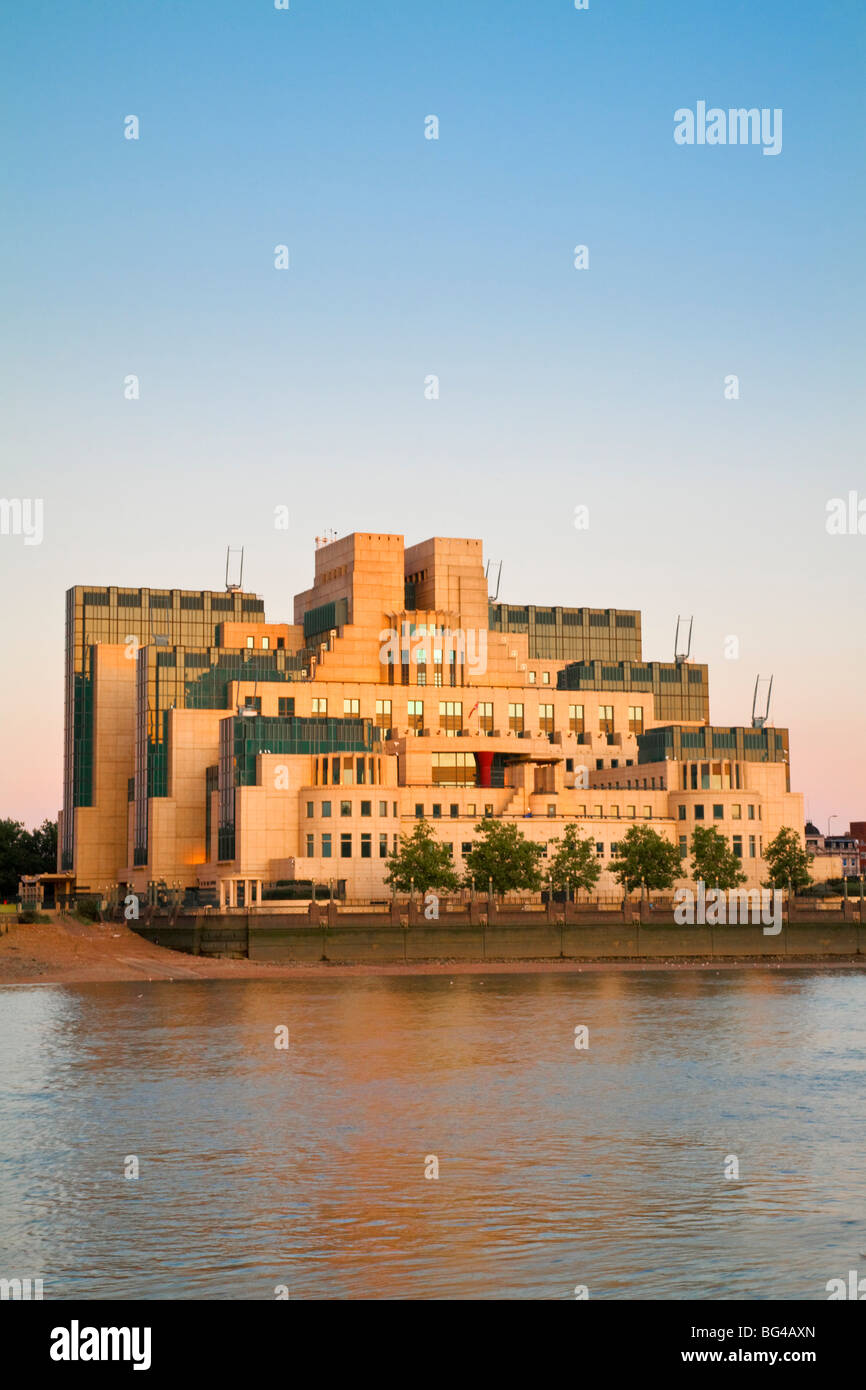 England, London, Vauxhall, MI6 (Secret Intelligence Service) Building ...
