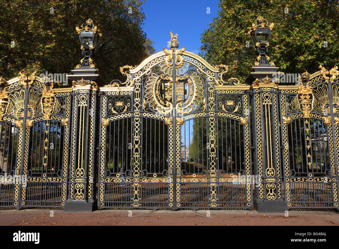 Gate, Regents Park, London, England, United Kingdom, Europe Stock Photo ...