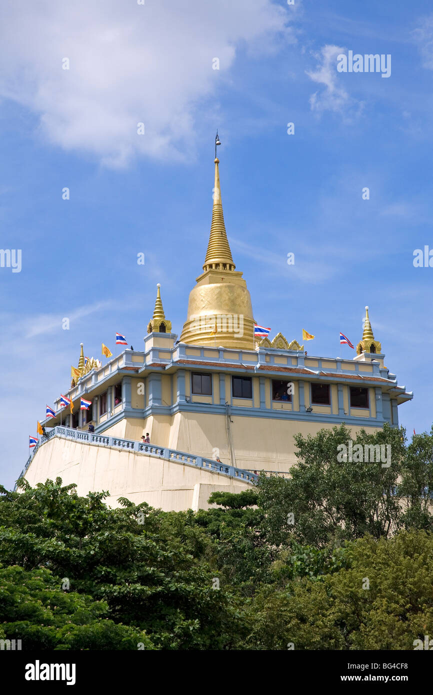 Golden mount wat saket hi-res stock photography and images - Alamy