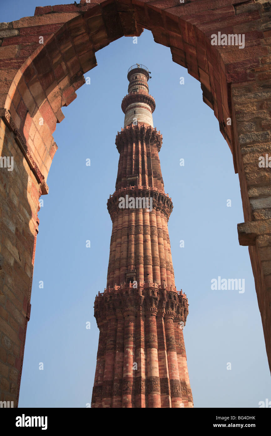 Qutab Minar Tower, UNESCO World Heritage Site, New Delhi, India, Asia ...