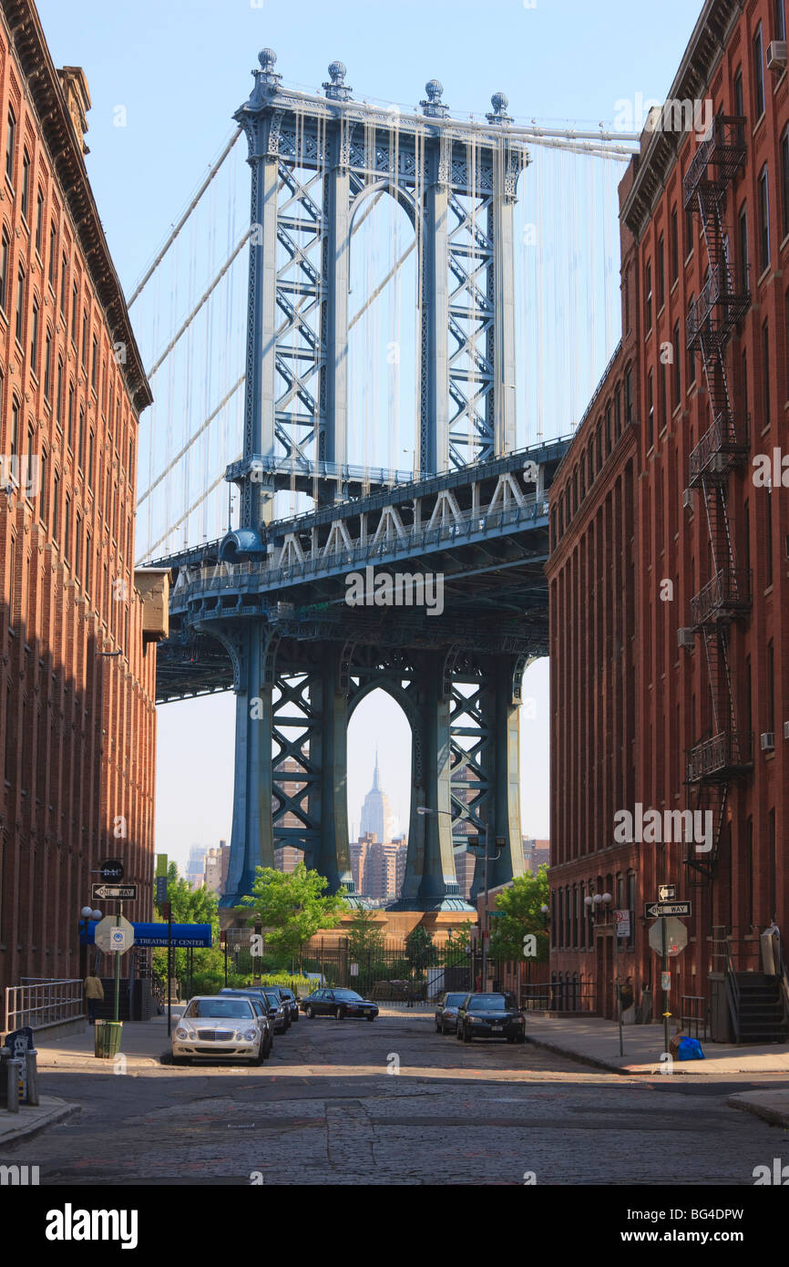 Manhattan bridge and empire state building hi-res stock photography and ...
