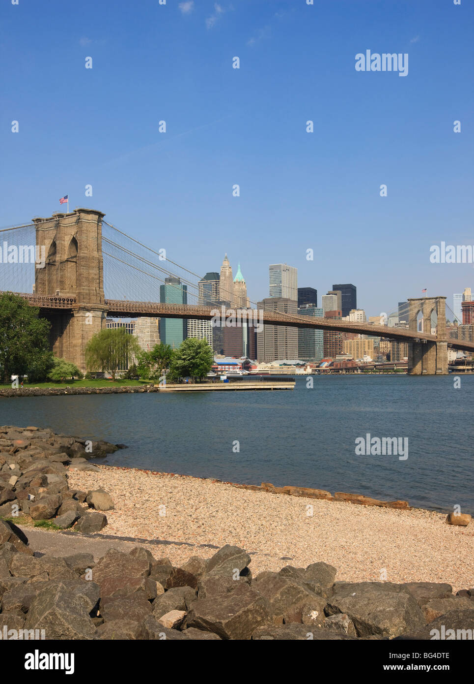 Brooklyn Bridge spanning the East River and Lower Manhattan, Brooklyn ...