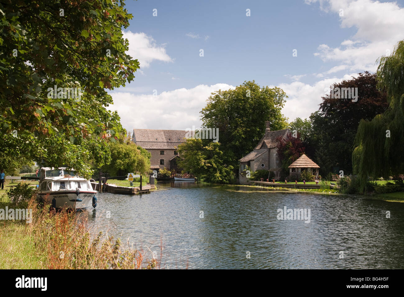 View of the river Nene at Water Newton Cambridgeshire Stock Photo - Alamy