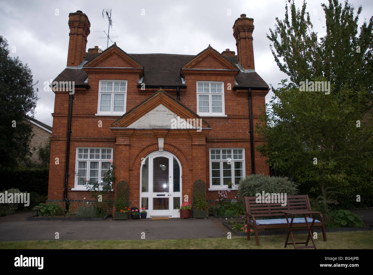 Kingston upon thames houses hi-res stock photography and images - Alamy
