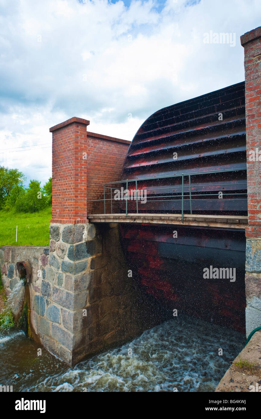Millwheel hi-res stock photography and images - Alamy