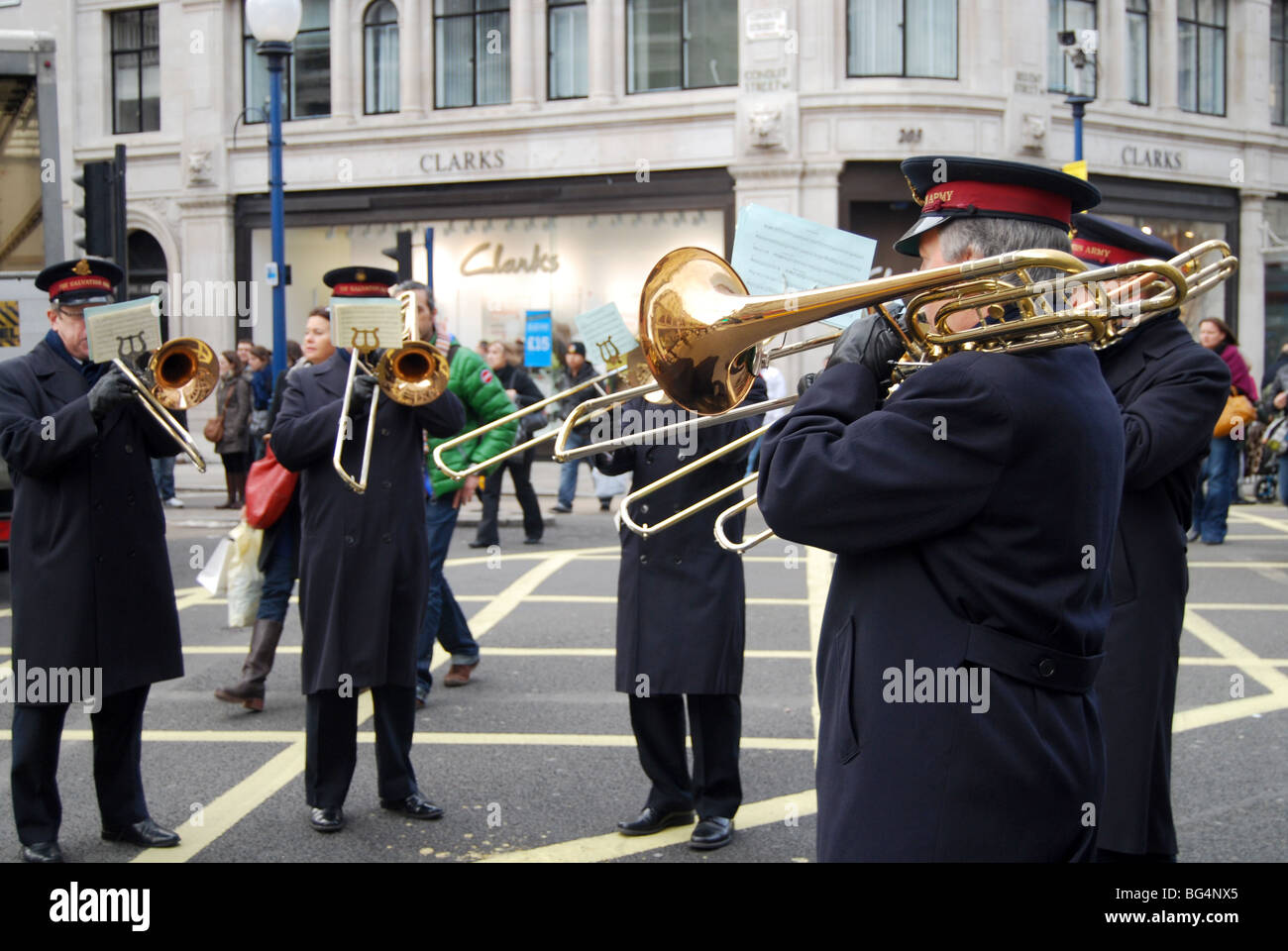 Salvation army band hi-res stock photography and images - Alamy