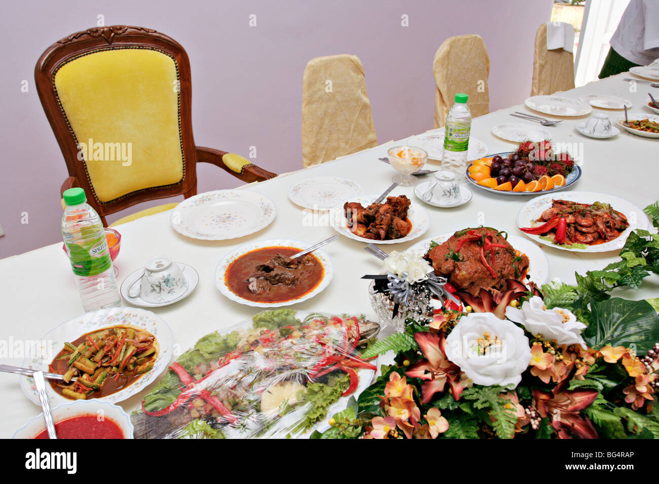 Preparing a meal for VIP in Terengganu, Malaysia Stock Photo - Alamy